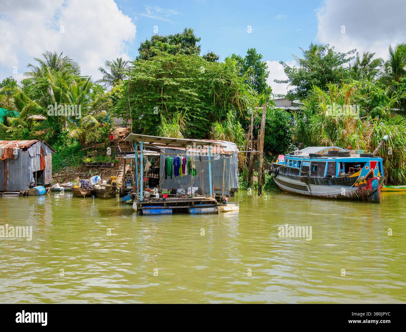 Floating platforms on the Mekong River, Tan Chau region, Vietnam Stock ...