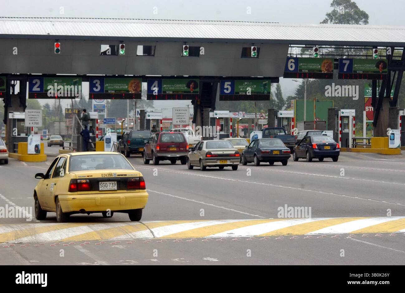 Autopista los andes hi-res stock photography and images - Alamy