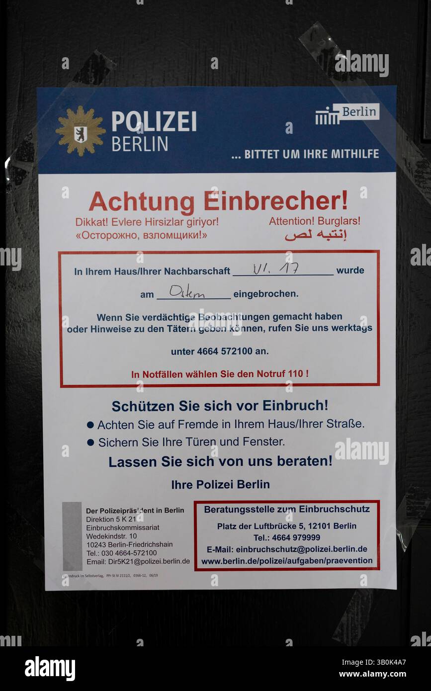 Aushang - Achtung Einbrecher - der Polizei nach einem Einbruch in einem ...