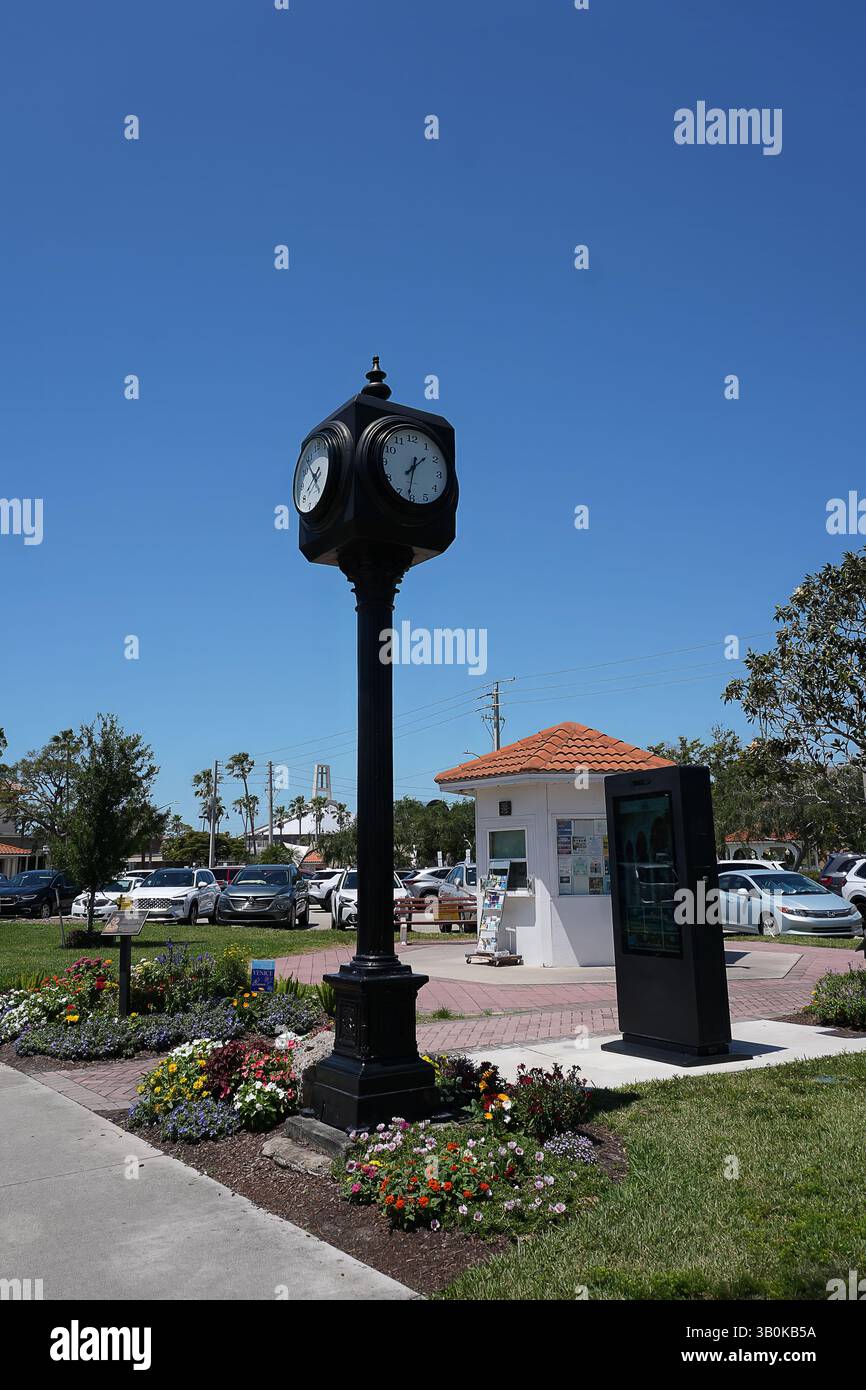 The clock tower next to the visitor information booth in Venice ...