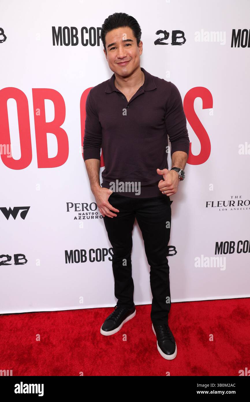 23 April 2025 Los Angeles, California - Mario Lopez At Los Angeles ...