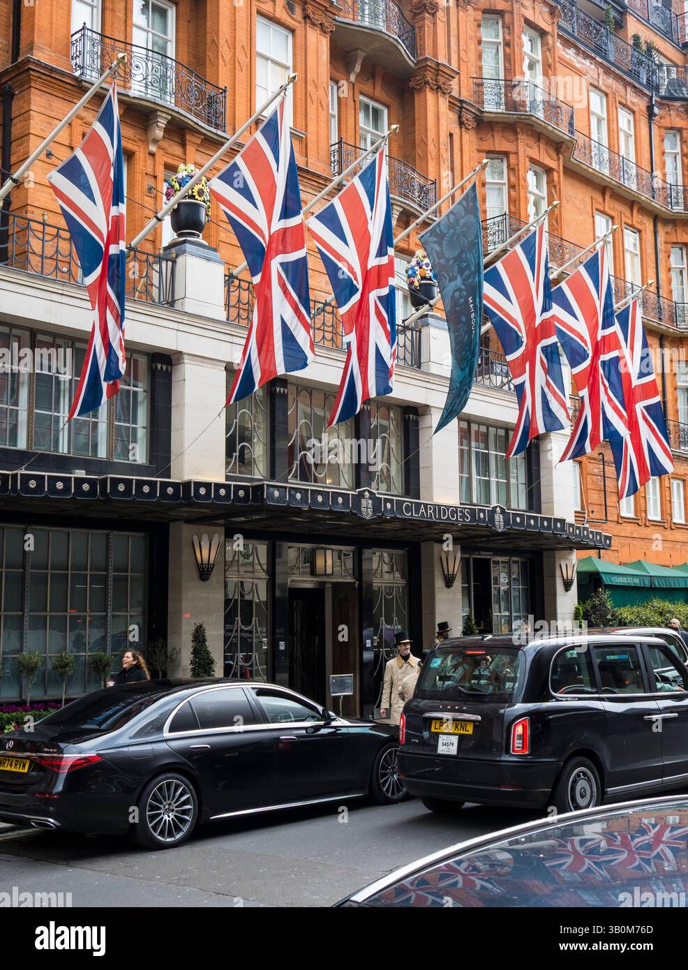 Claridges, Luxury Hotel, Mayfair, London, England, UK, GB Stock Photo ...