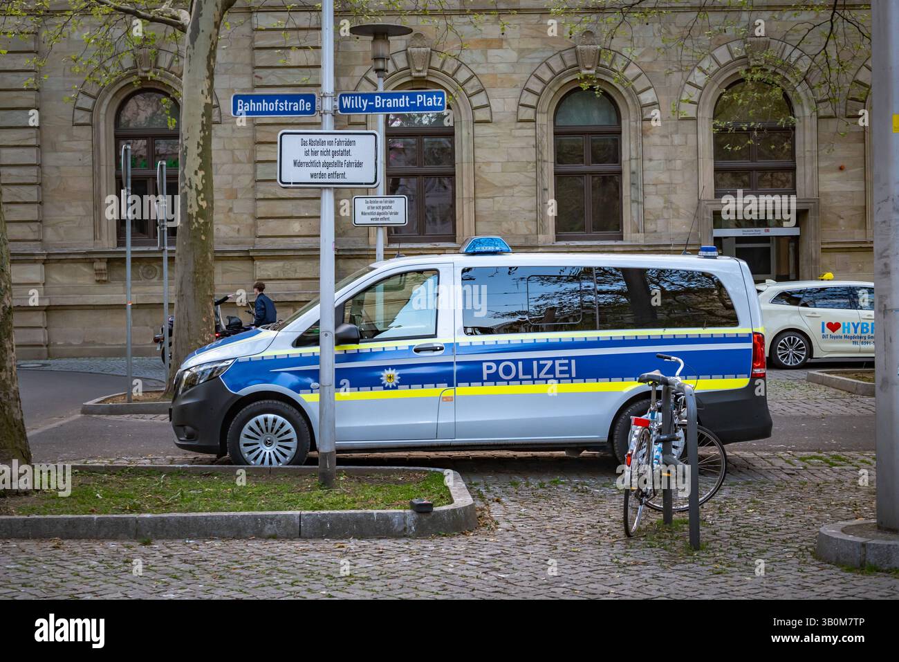 Magdeburg, Landeshauptstadt Bundesland Sachsen-Anhalt, Polizei Wache am ...