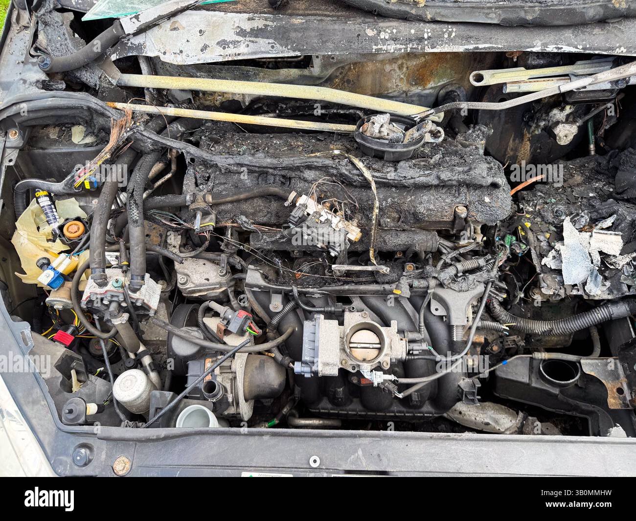 Burned car engine compartment hi-res stock photography and images - Alamy