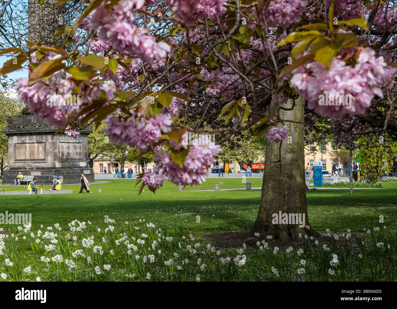 St Andrew Square, Edinburgh, Scotland, UK, 24th April 2025. UK Weather ...