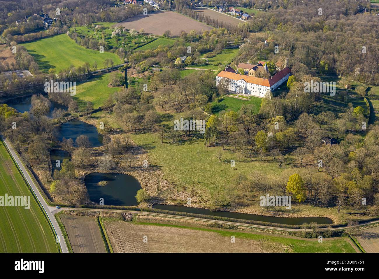 Schloss im munsterland hi-res stock photography and images - Alamy