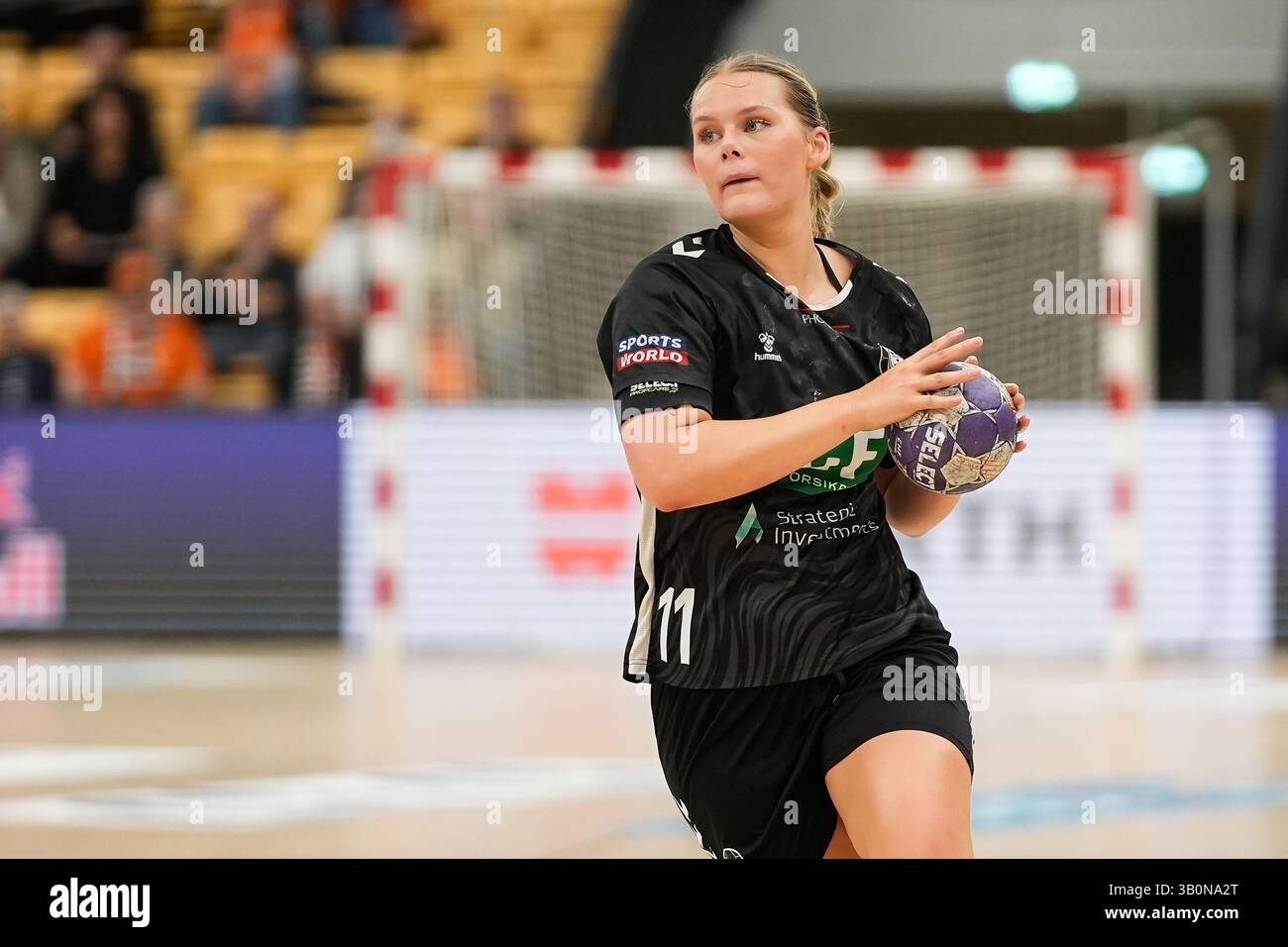 Odense, Denmark. 23rd Apr, 2025. Martha Nickelsen (11) of Copenhagen ...