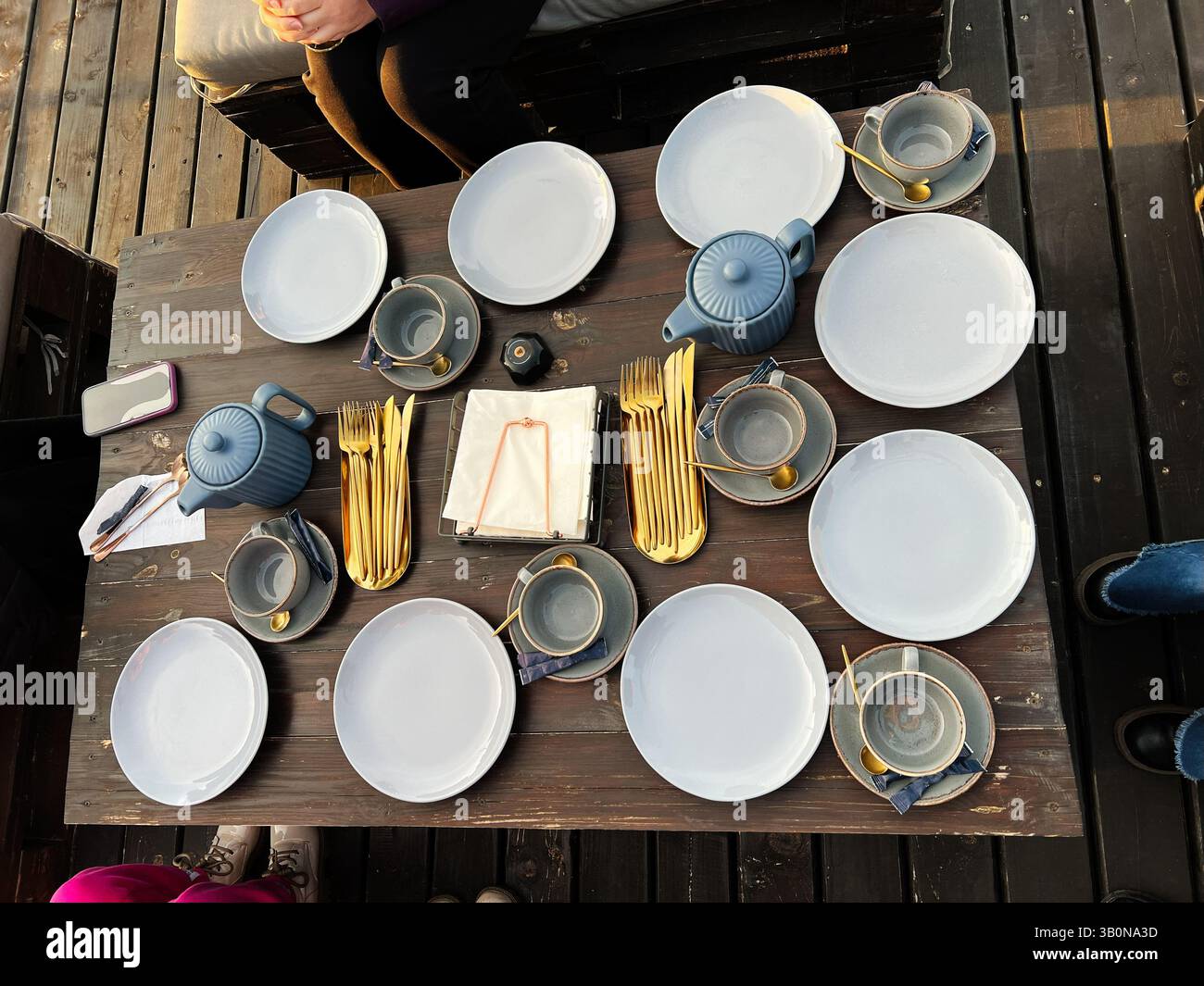 Cozy table setup featuring hi-res stock photography and images - Alamy