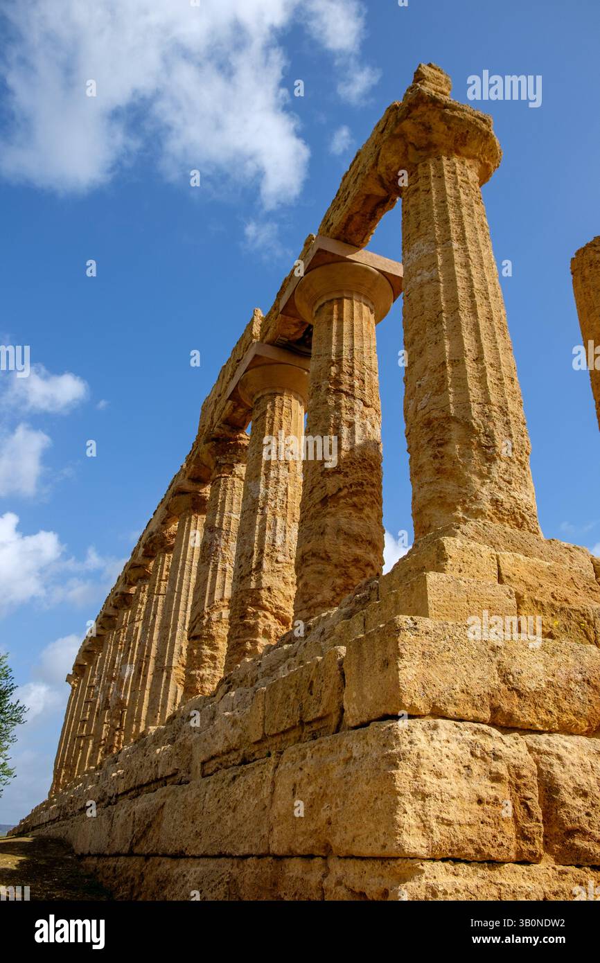 Temple of Concordia, Agrigento, Sicily. Built in 430 BC, it honours the ...