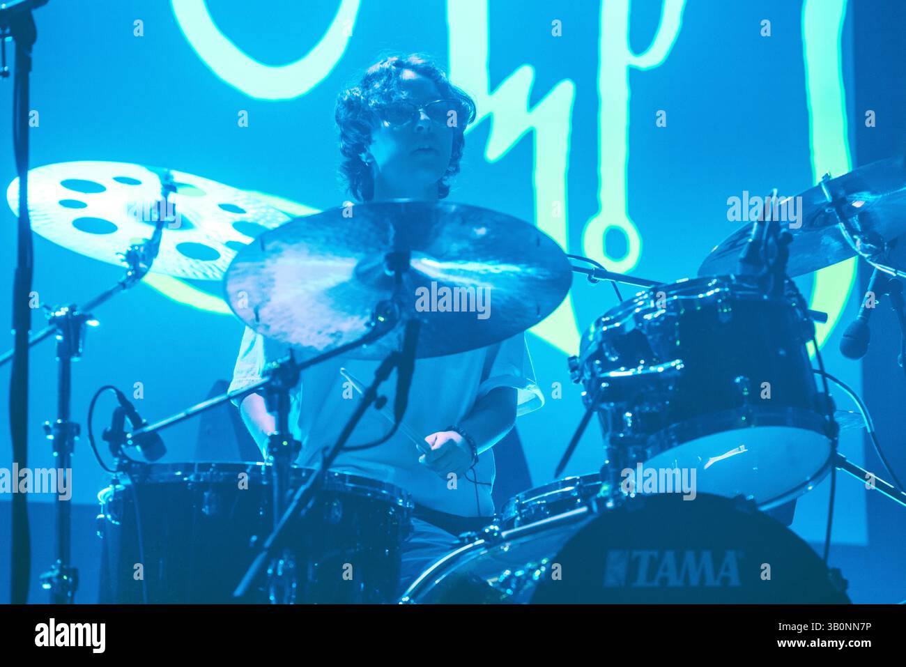 Faetooth band hi-res stock photography and images - Alamy