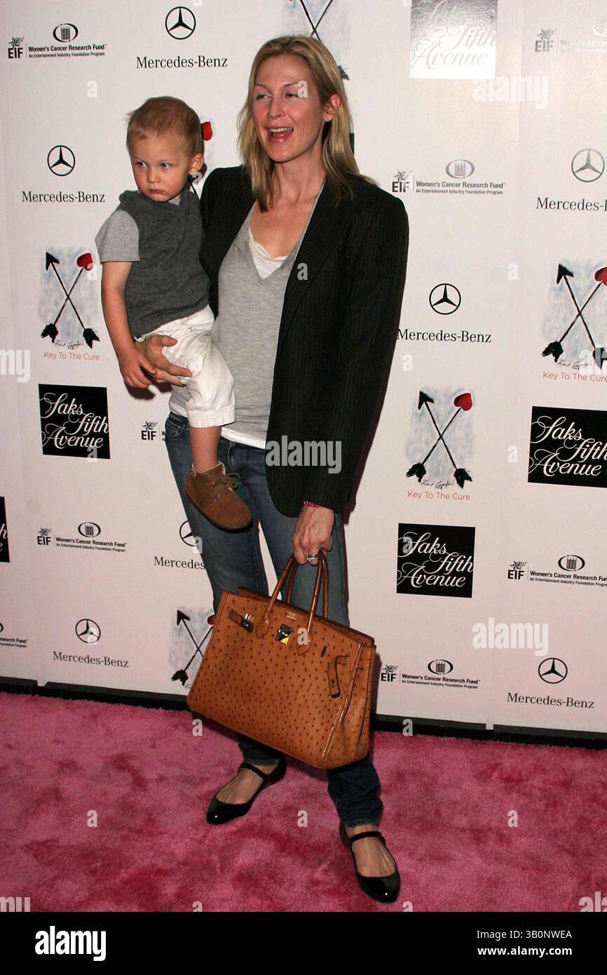 Stephanie seymour shopping hi-res stock photography and images - Alamy