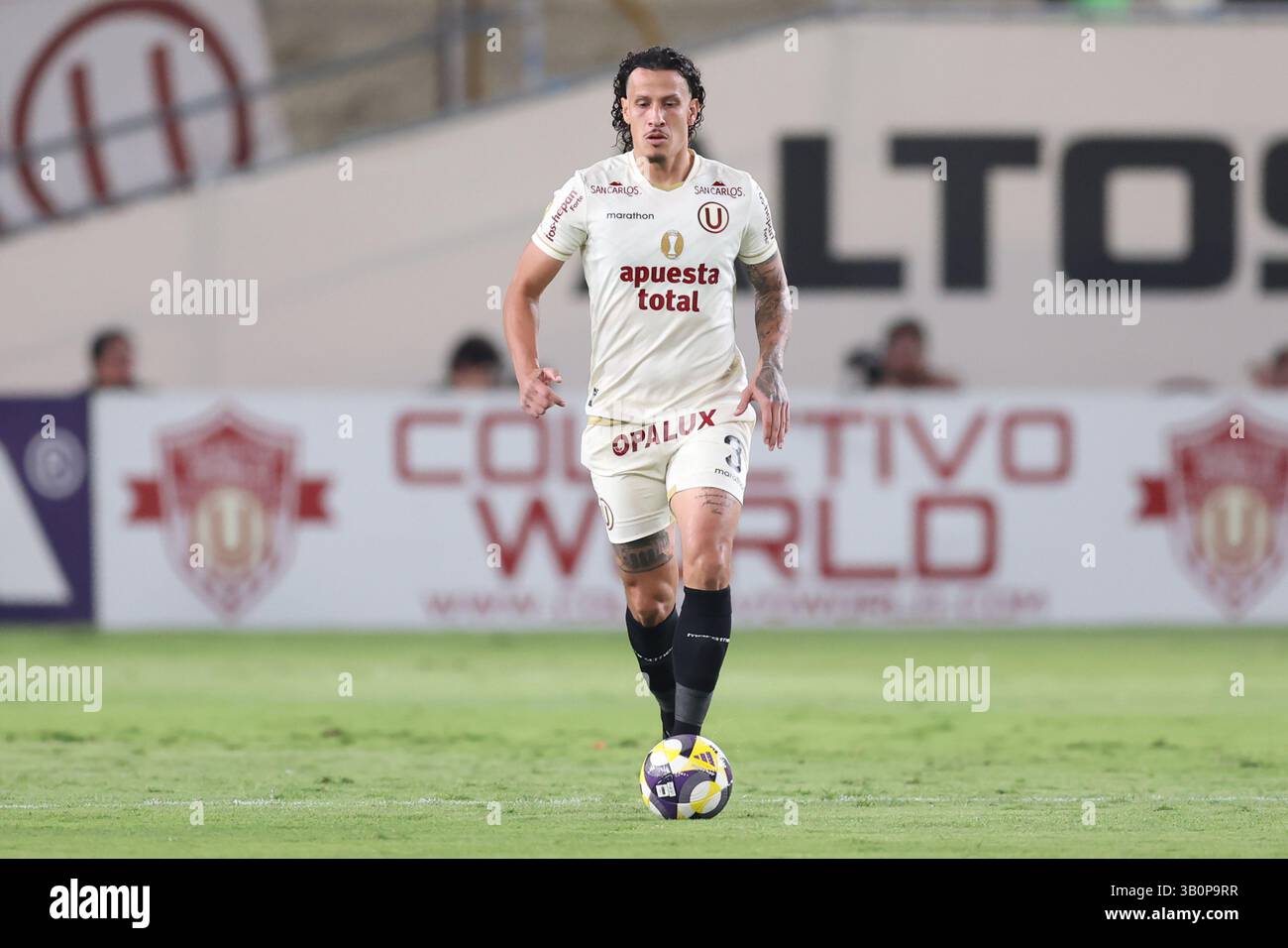 Lima, Peru. 14th Apr, 2025. William Riveros of Universitario de ...
