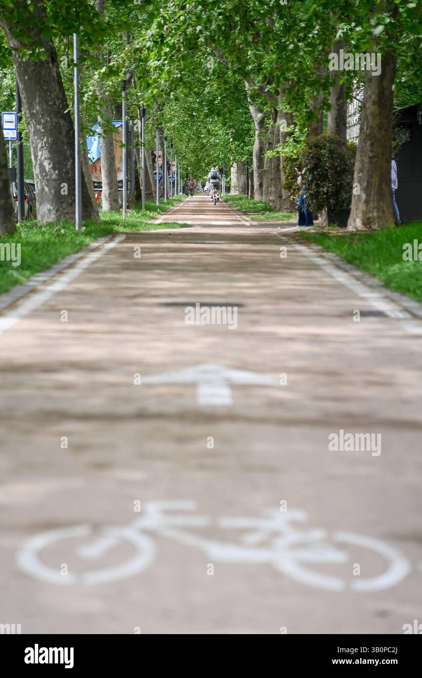Milano, Milano. 24th Apr, 2025. Cerimonia di intitolazione della Ciclovia di Corso Sempione alle ...