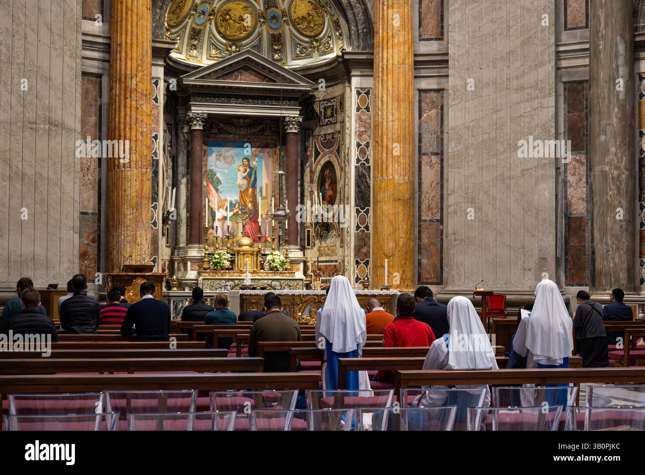 15-04-2025 Saint Peter's Basilica, Vatican City, Rome, Italy. Nuns ...