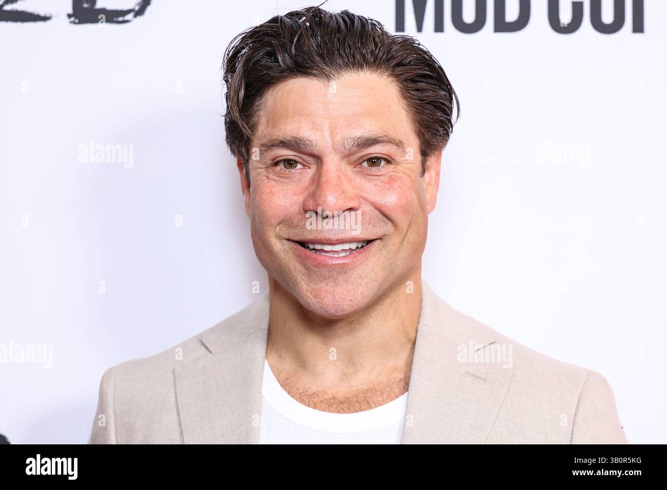 HOLLYWOOD, LOS ANGELES, CALIFORNIA, USA - APRIL 23: Jeremy Luke arrives ...