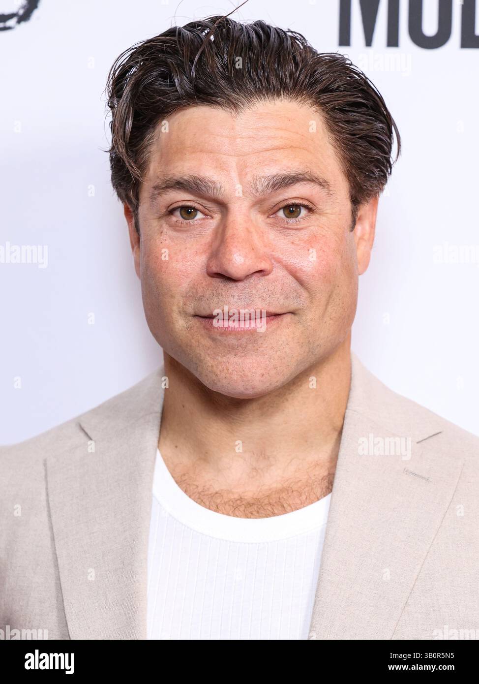 HOLLYWOOD, LOS ANGELES, CALIFORNIA, USA - APRIL 23: Jeremy Luke arrives ...
