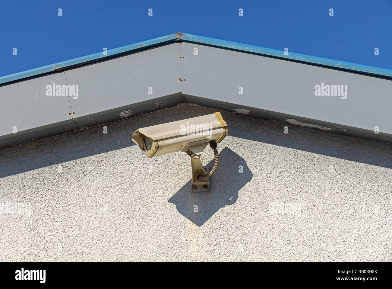 Wall Mounted CCTV Camera Housing Surveillance System at Building Sunny ...