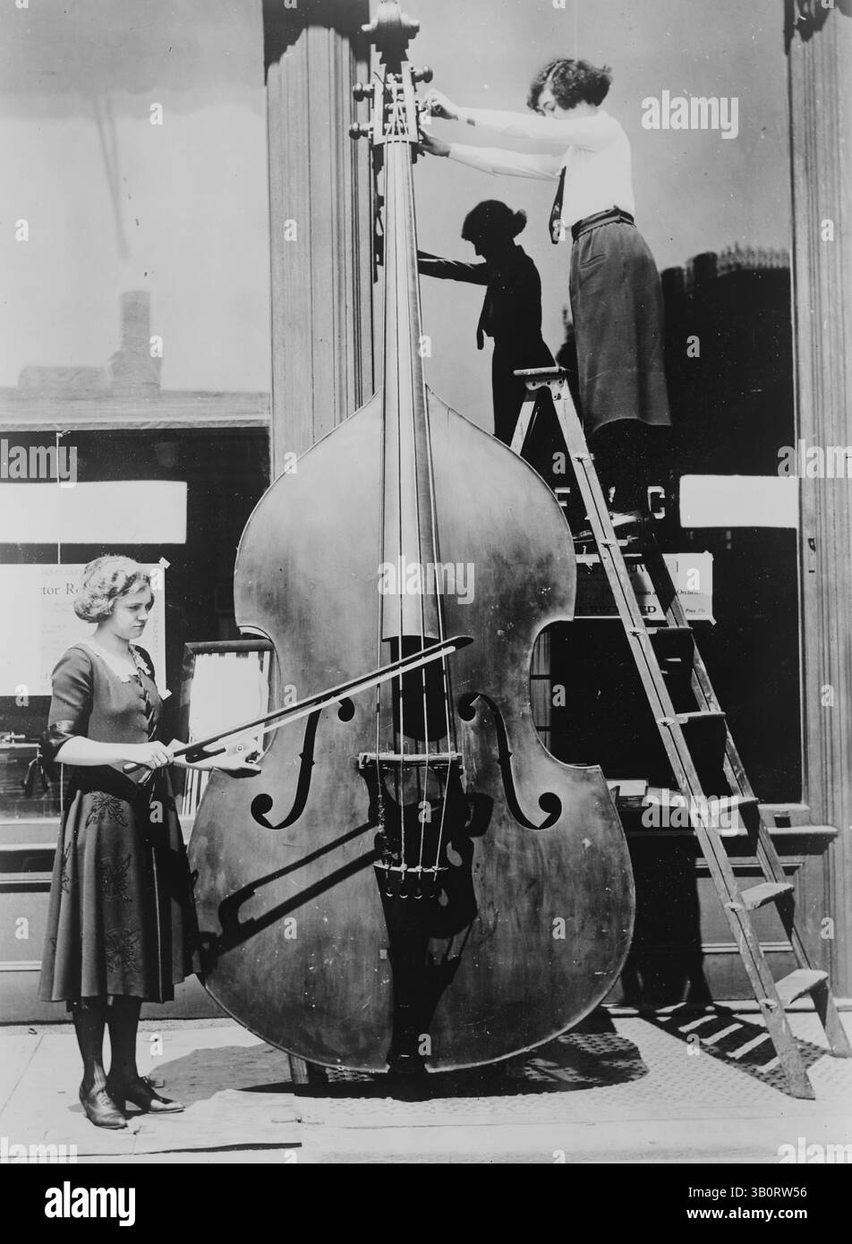 Bow ladder Black and White Stock Photos & Images - Alamy