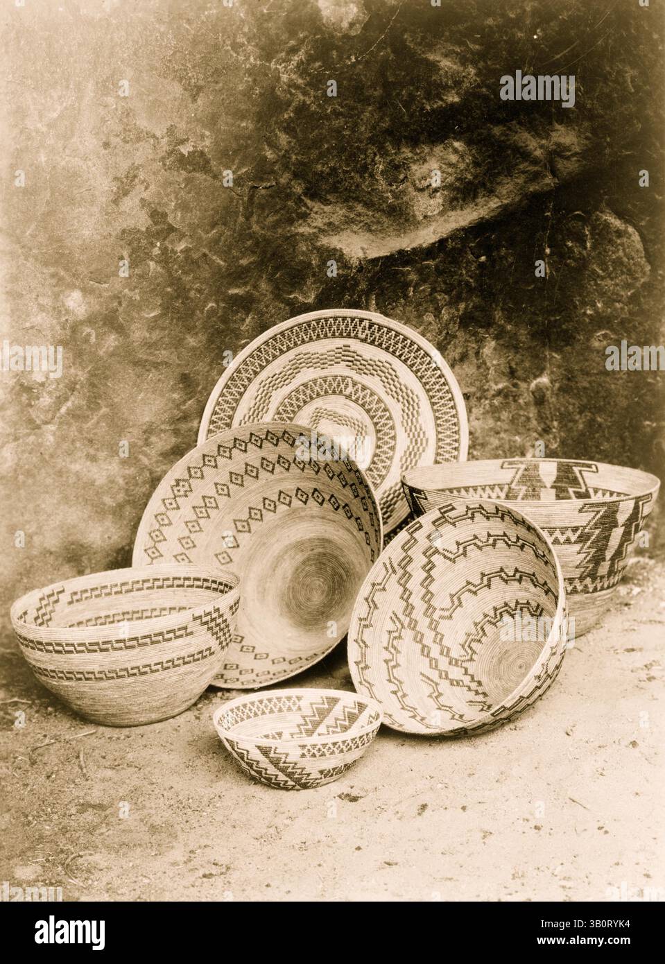 Yokuts hi-res stock photography and images - Alamy