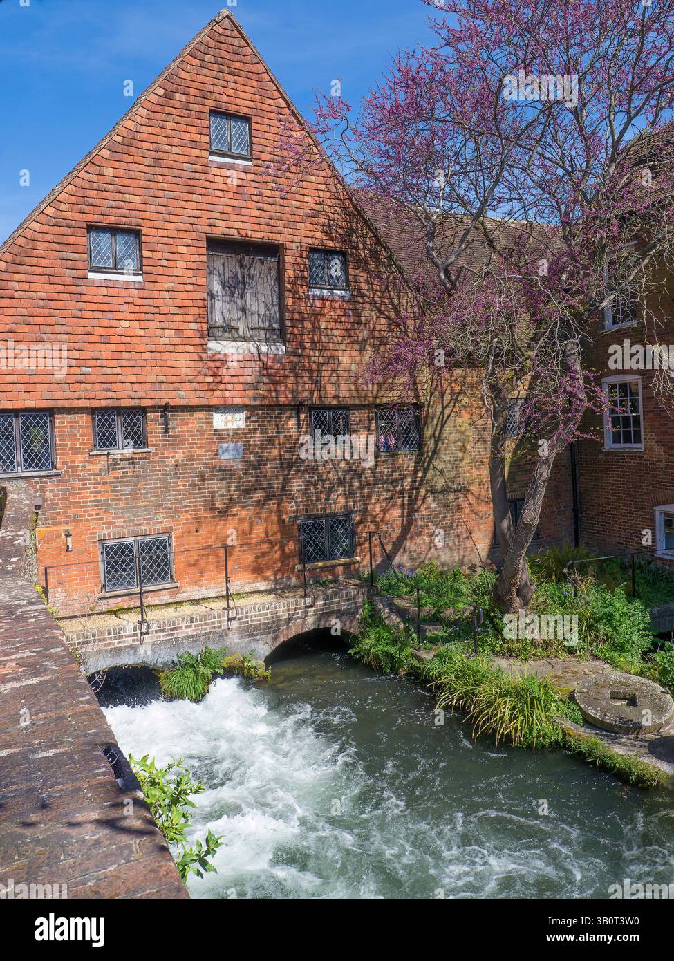 The Winchester City Mill is a restored water mill situated on the River ...