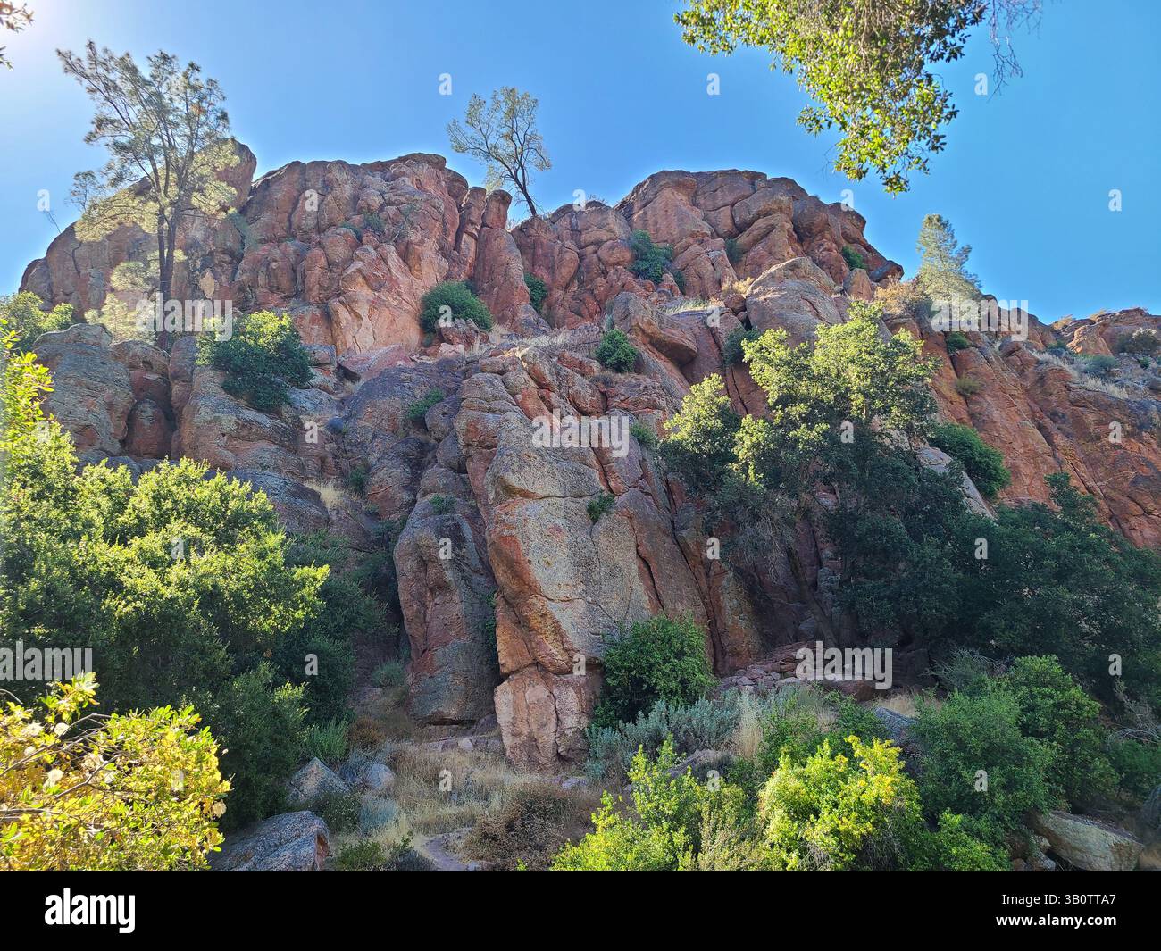 Pinnacles national park in california hi-res stock photography and ...
