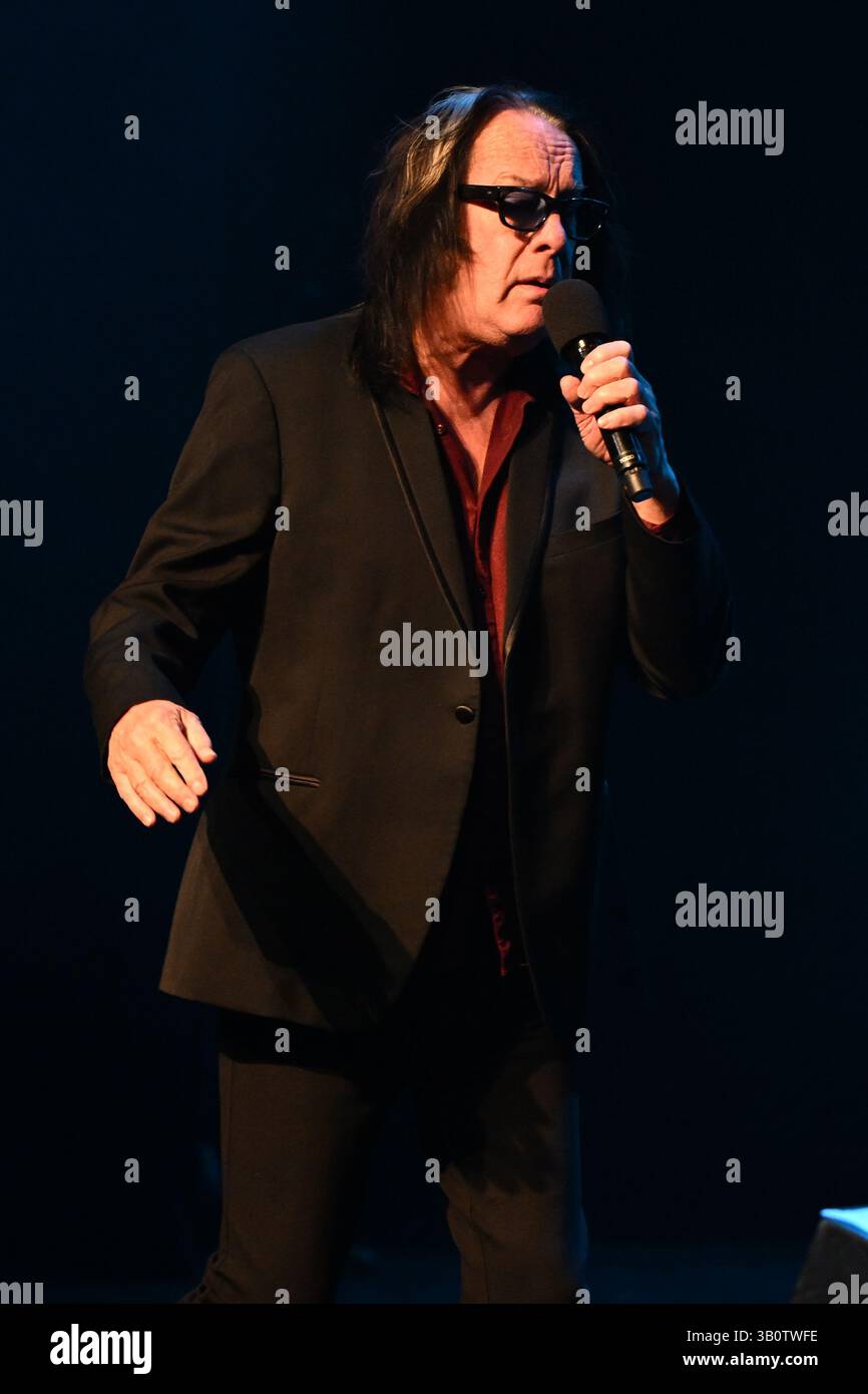 Fort Lauderdale, FL, USA. 23rd Apr, 2025. Todd Rundgren performs during ...