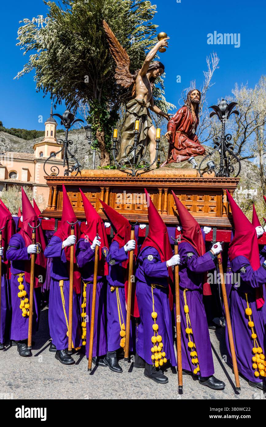 ángel orando hi-res stock photography and images - Alamy