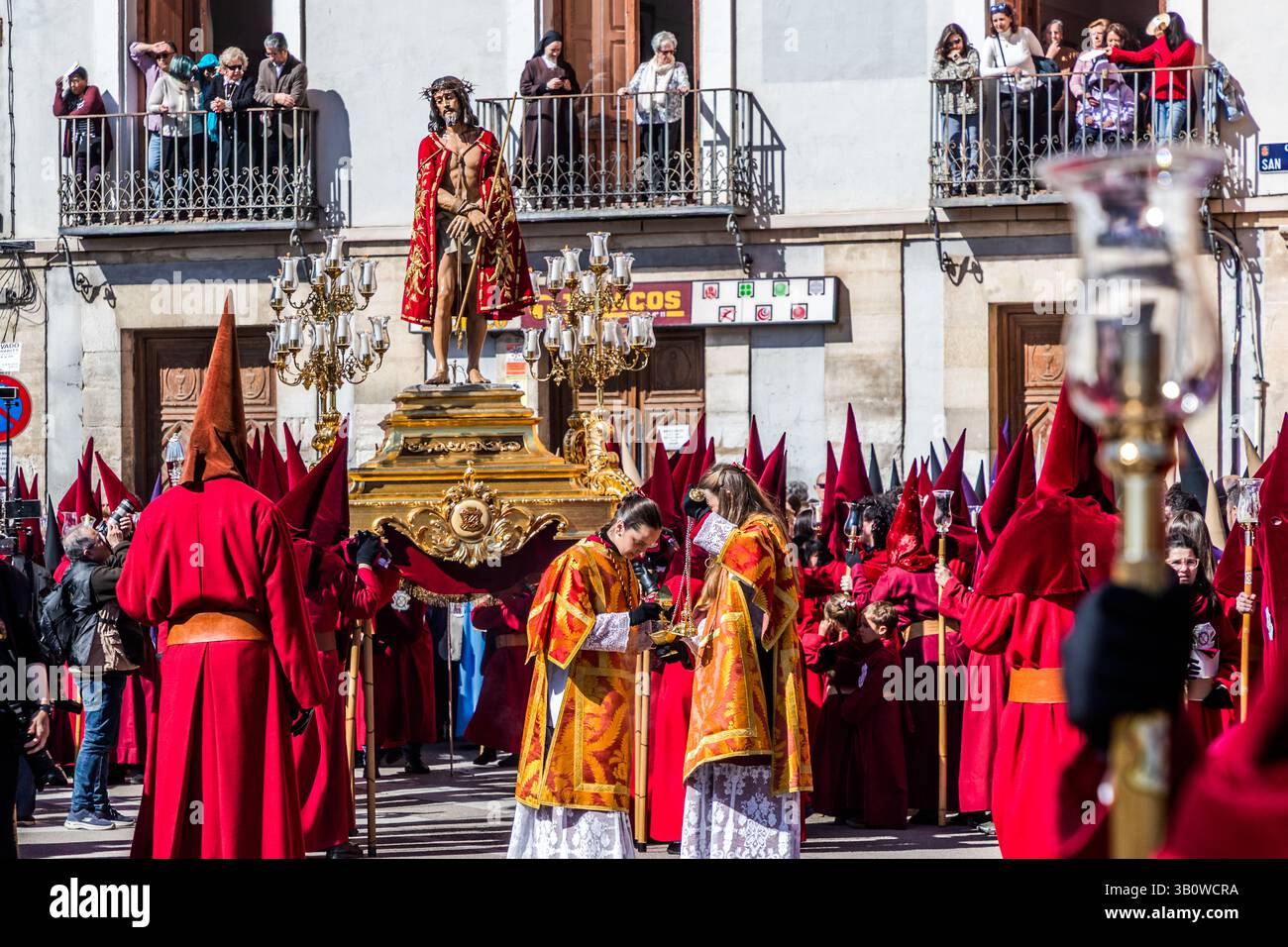 The paso of the Venerable Hermandad del Santísimo Ecce Homo (San Gil ...