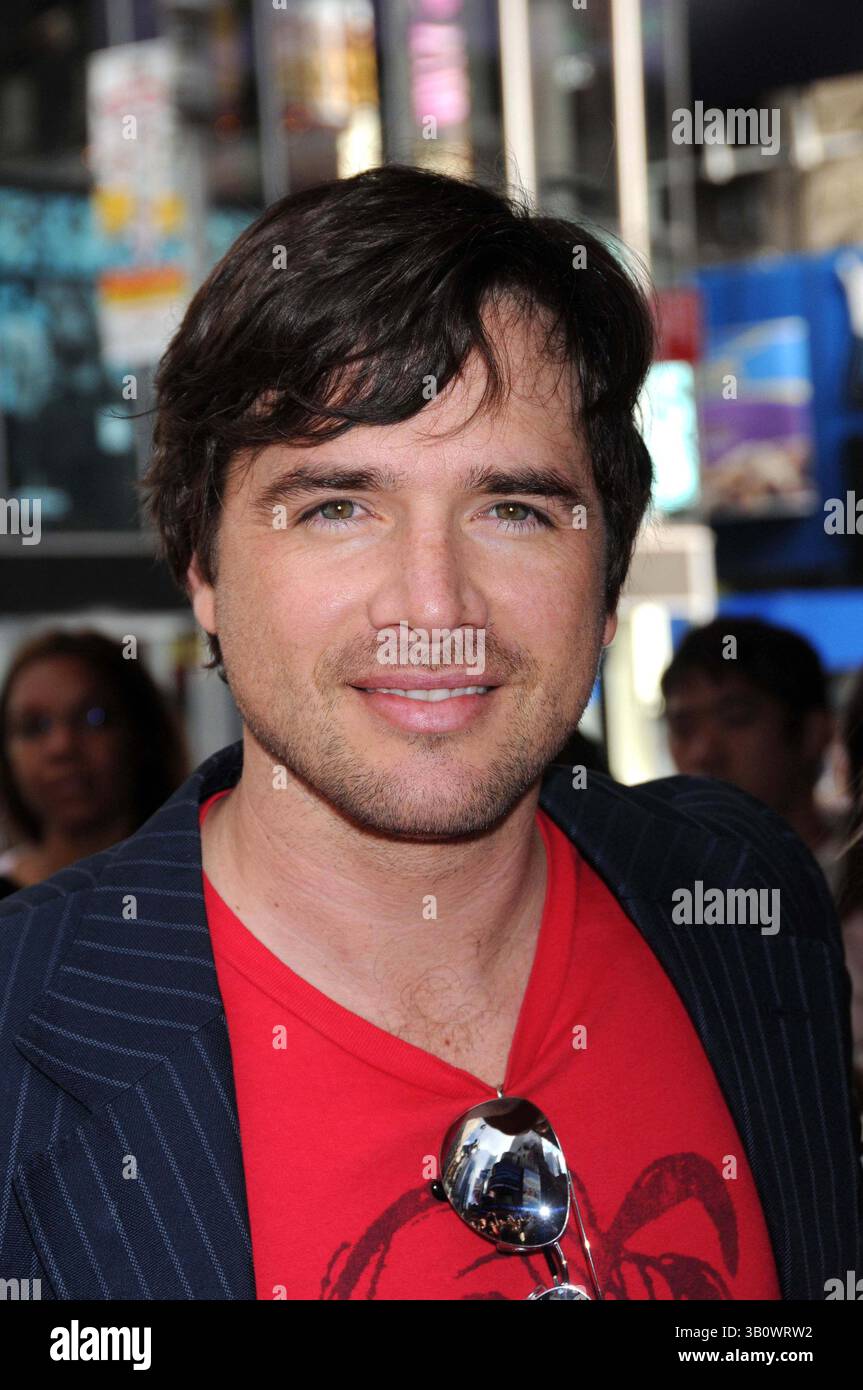 Sept. 21, 2008 - New York, New York, U.S. - CELEBRITIES ARRIVE AT EVENT ...