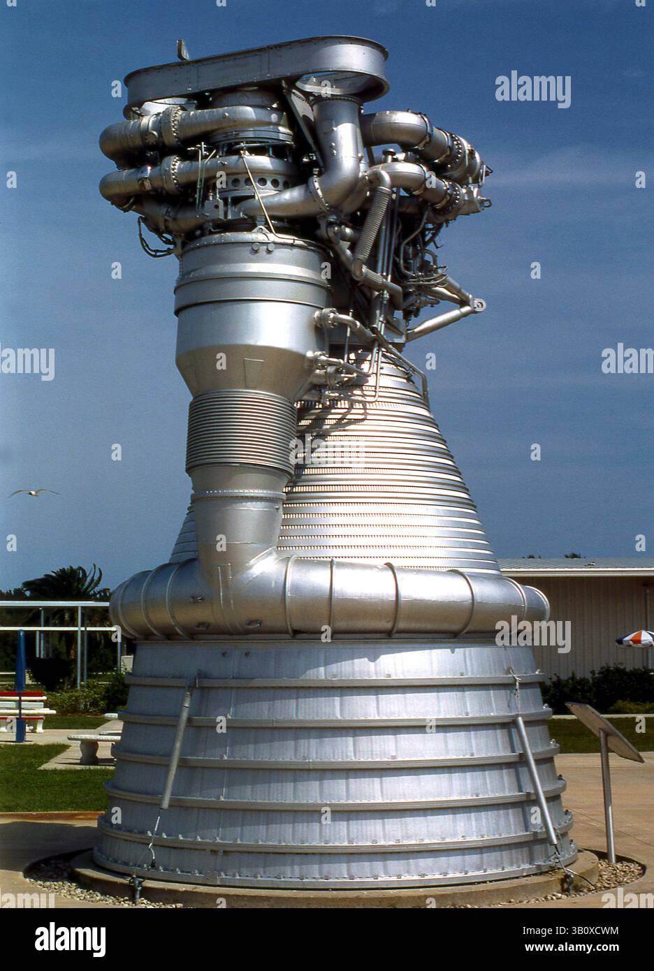 F 1 rocket engine display hi-res stock photography and images - Alamy