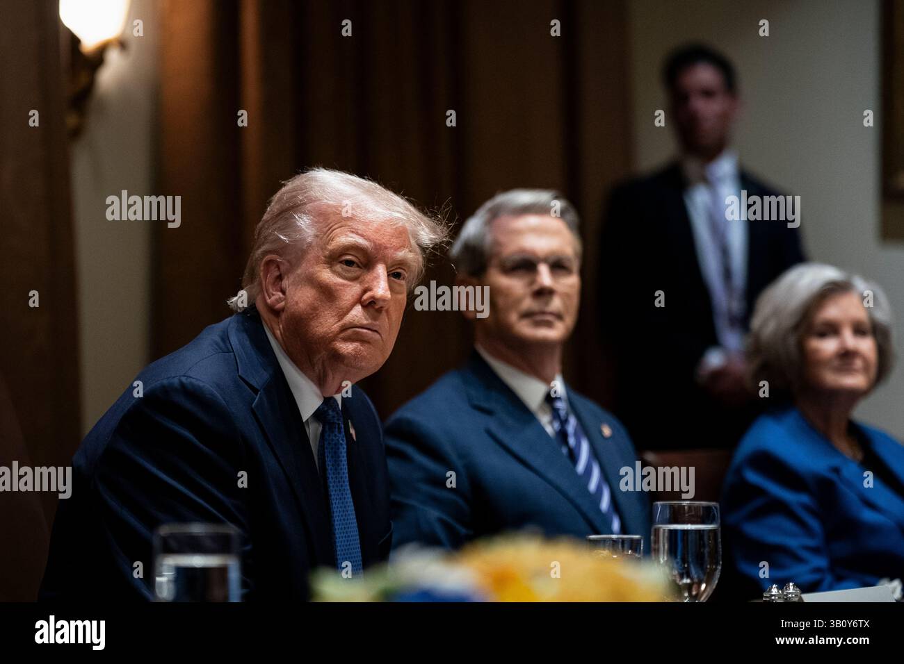 Washington, USA. 24th Apr, 2025. US President Donald Trump, from left ...