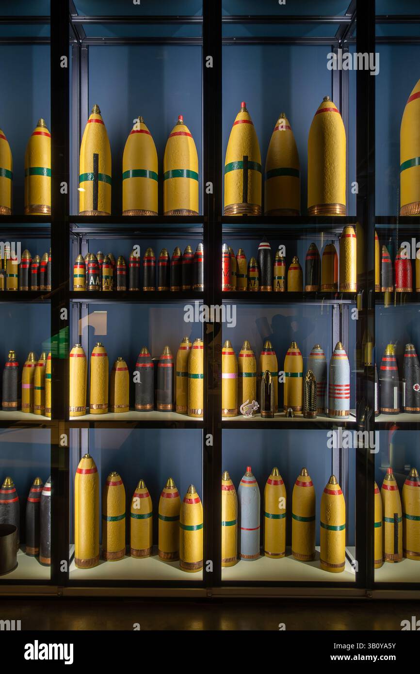 British and German WW1 colour coded artillery shells at WWI ...