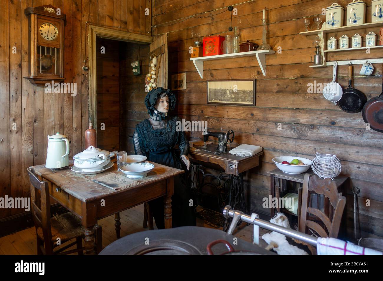 Post war house hi-res stock photography and images - Alamy