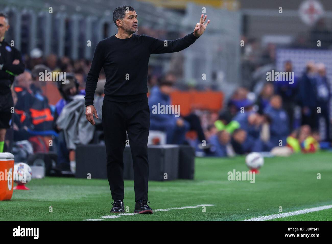 Sergio Conceicao Head Coach of AC Milan gestures during Coppa Italia ...