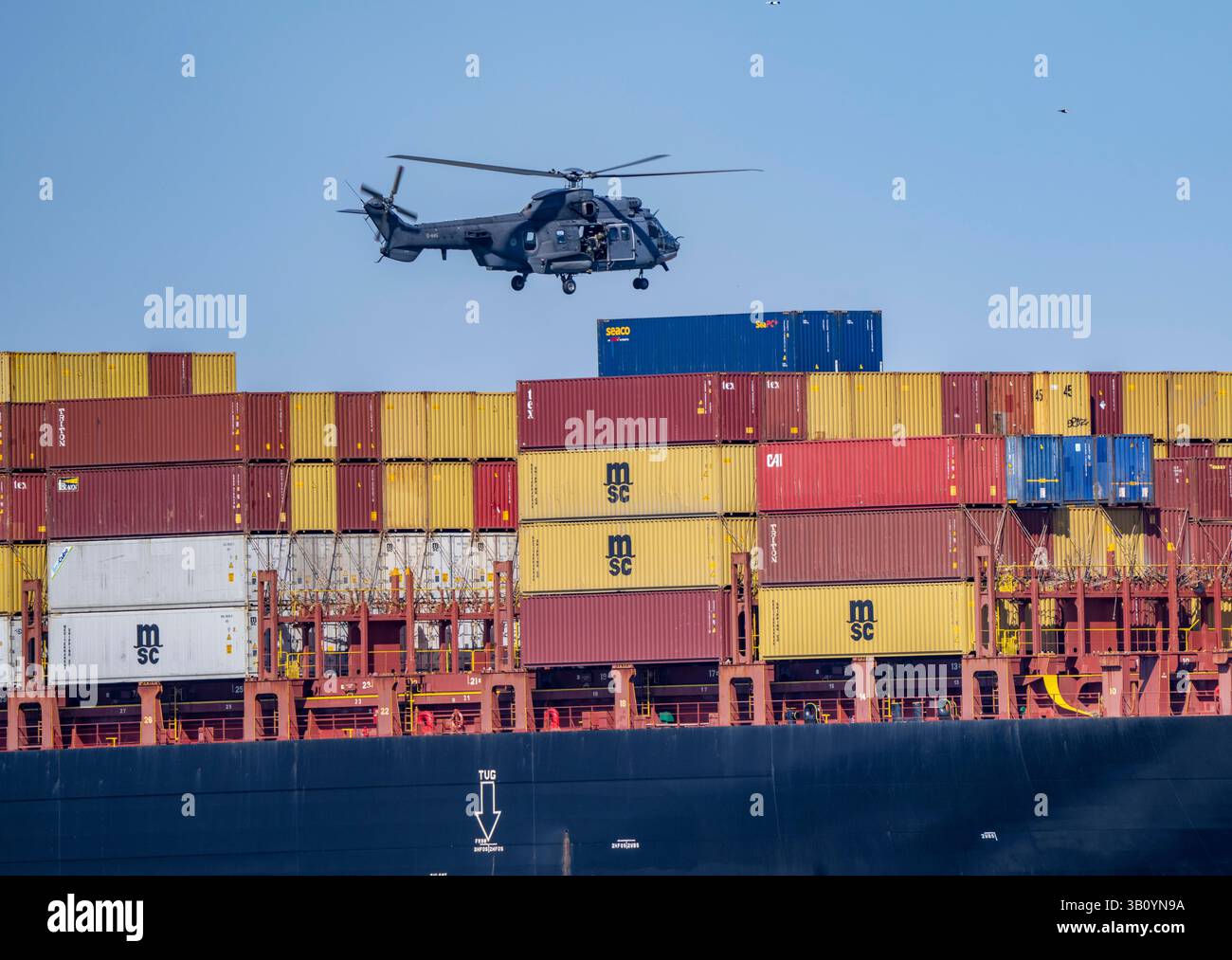 Dutch Air Force exercise, dropping soldiers onto the container ...