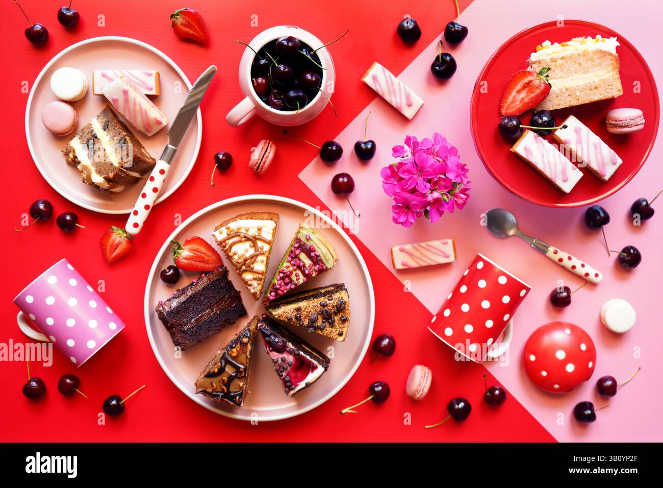 Double layer cakes hi-res stock photography and images - Alamy