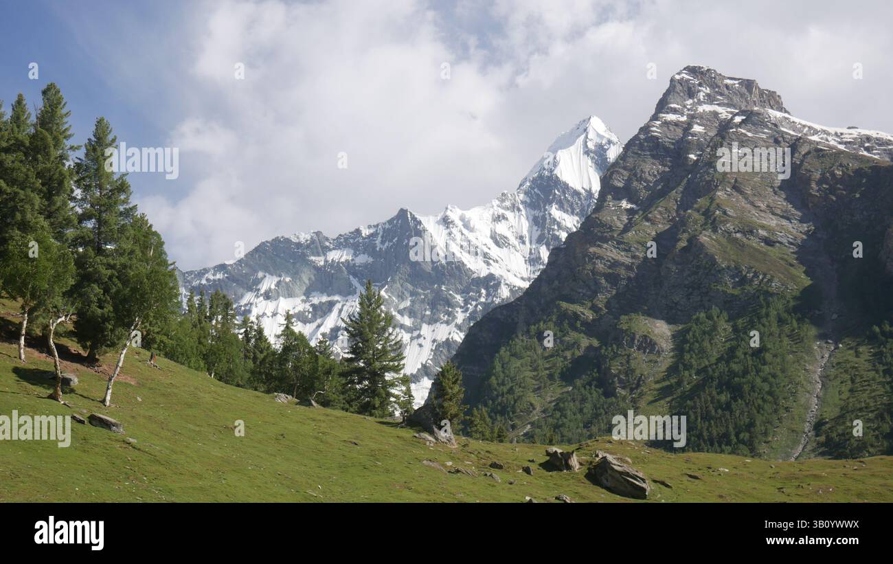 Mesmerizing Bagrote Valley, Gilgit, Pakistan Stock Photo - Alamy
