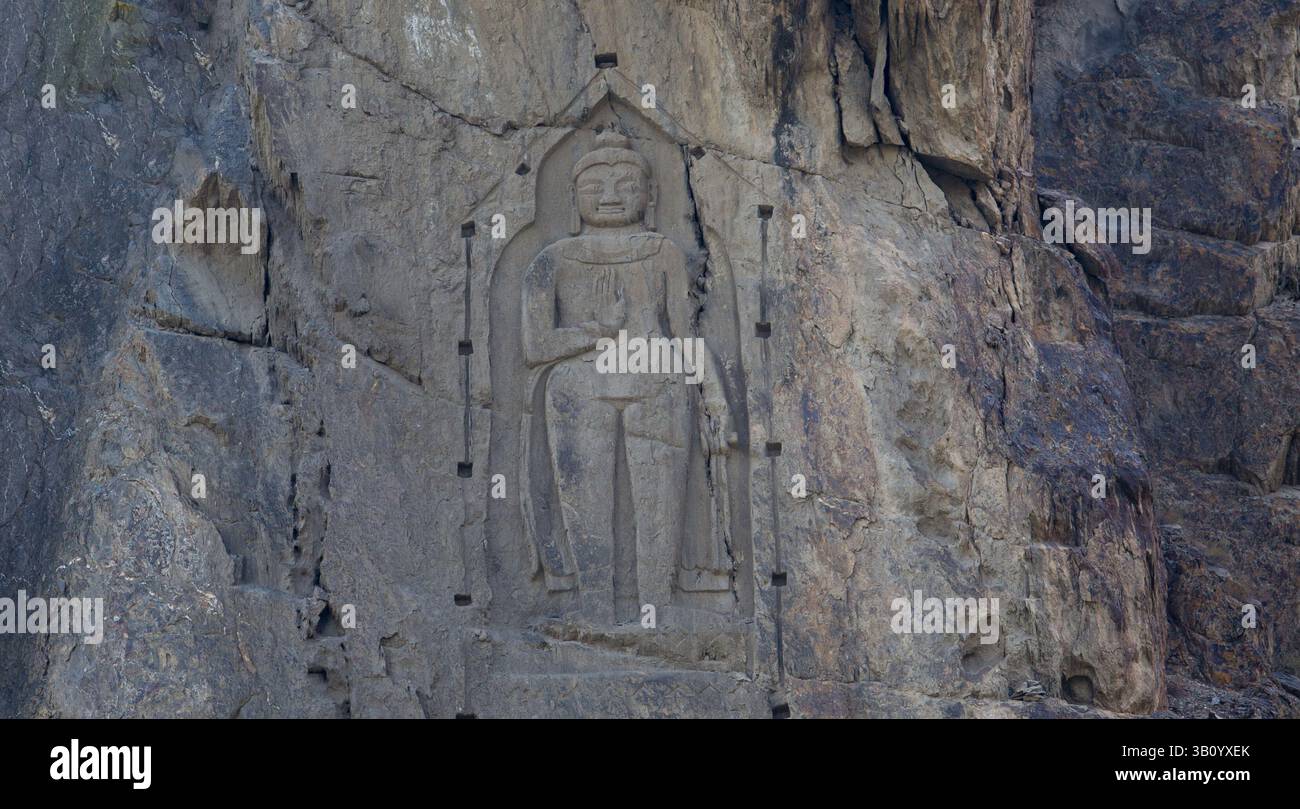 Yashani Buddha Carving at Kargah Nala, Gilgit, Pakistan Stock Photo - Alamy
