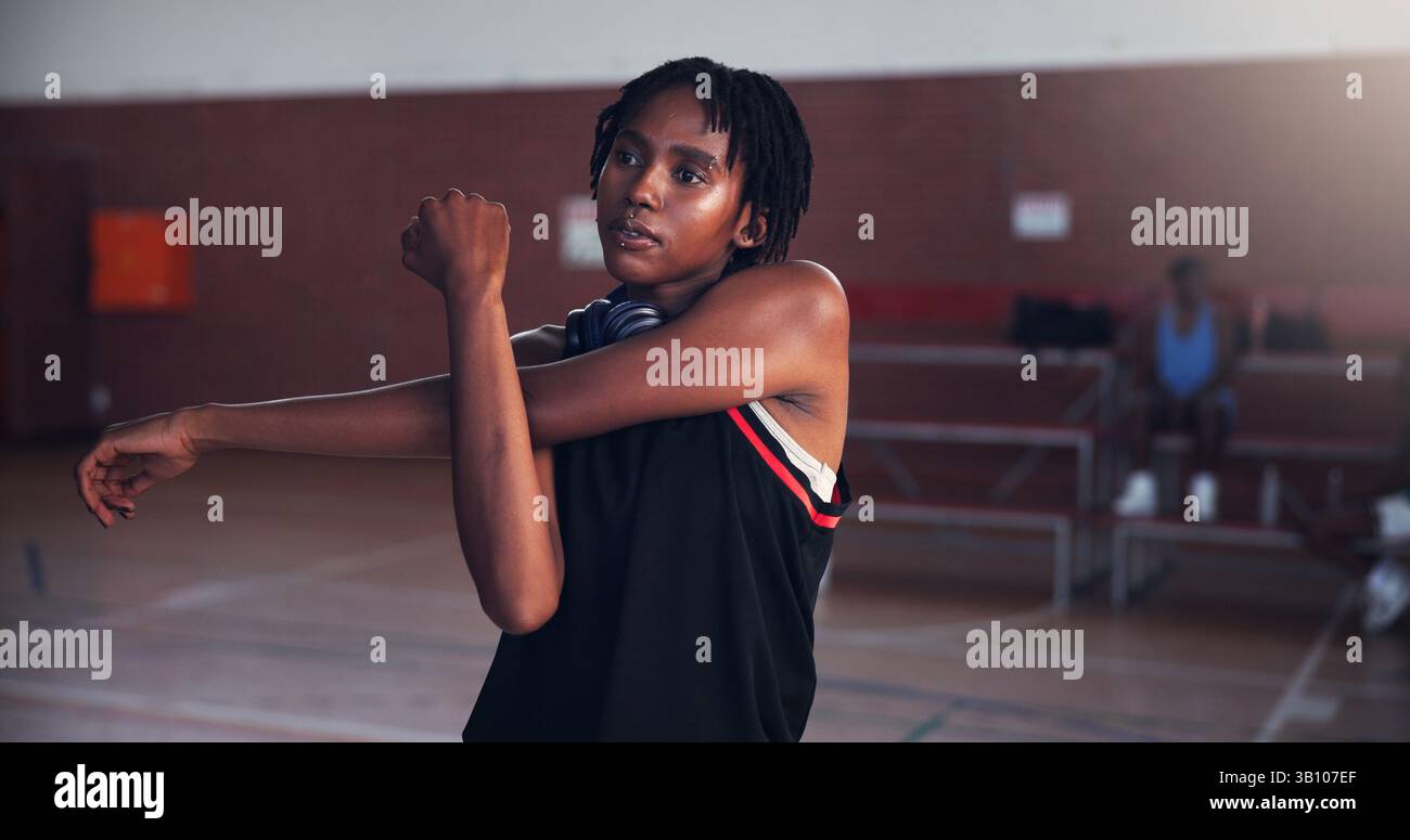 Basketball workout girl stretching hi-res stock photography and images ...