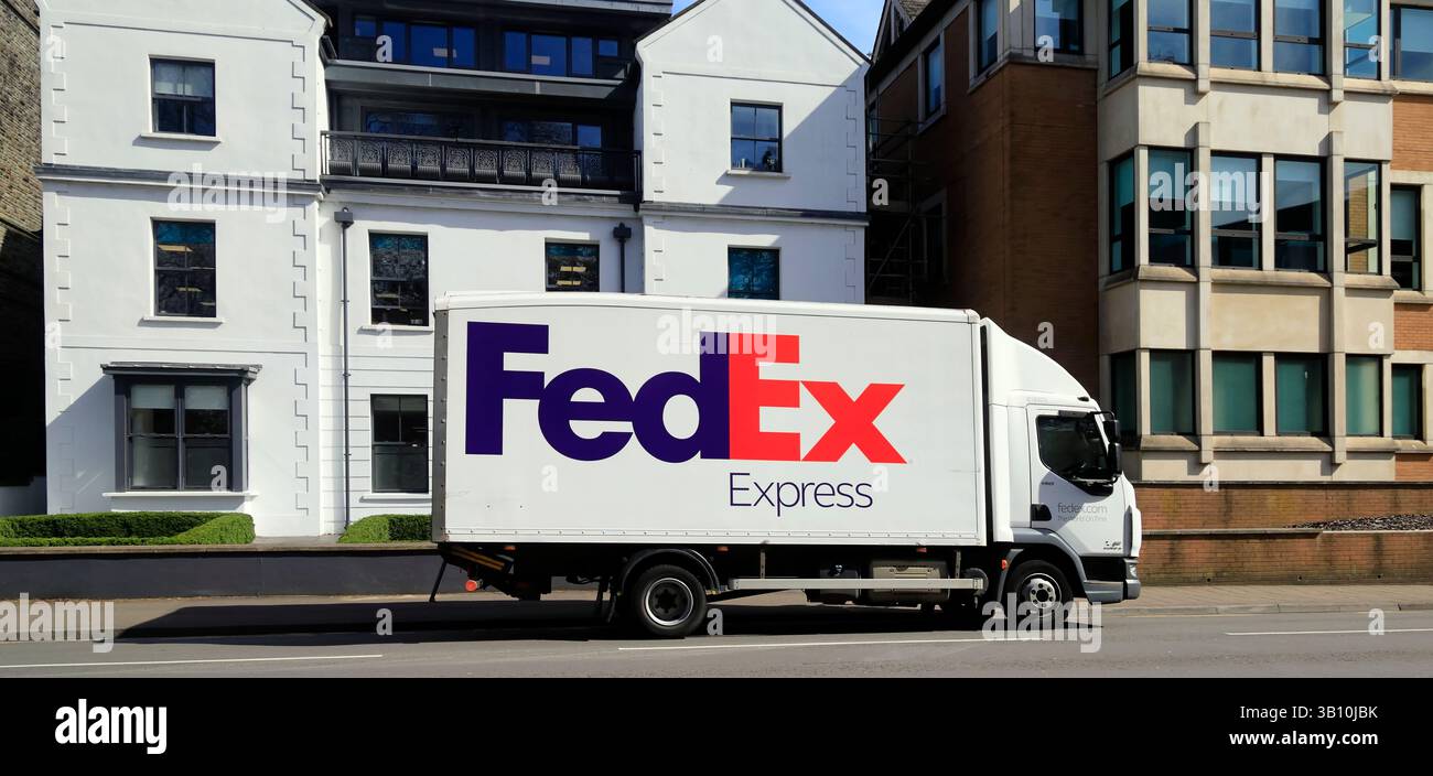 Uk fedex hi-res stock photography and images - Alamy