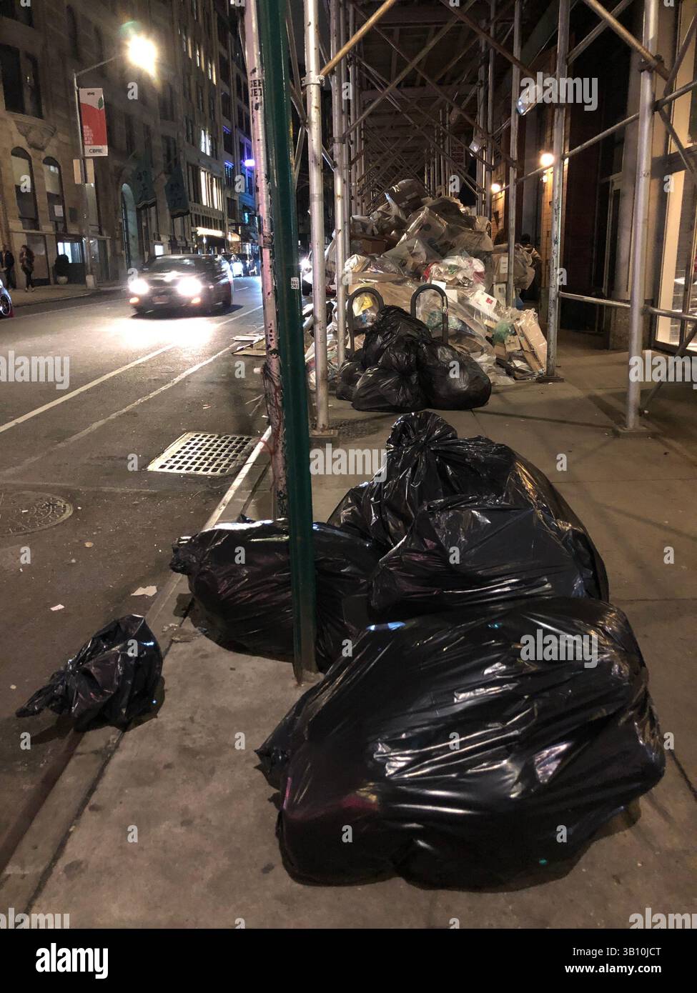 Garbage on the street. NYC Stock Photo - Alamy