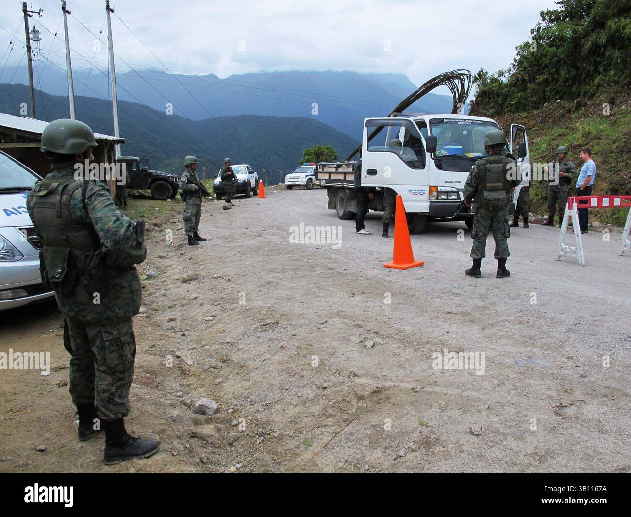 Para militares hi-res stock photography and images - Alamy