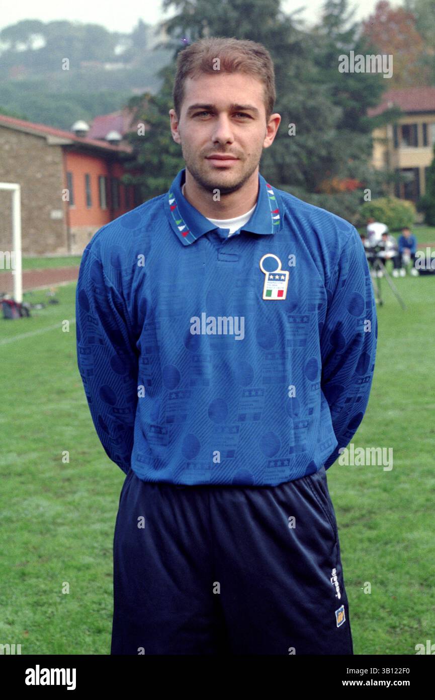 Conte immagini 1994 hi-res stock photography and images - Alamy