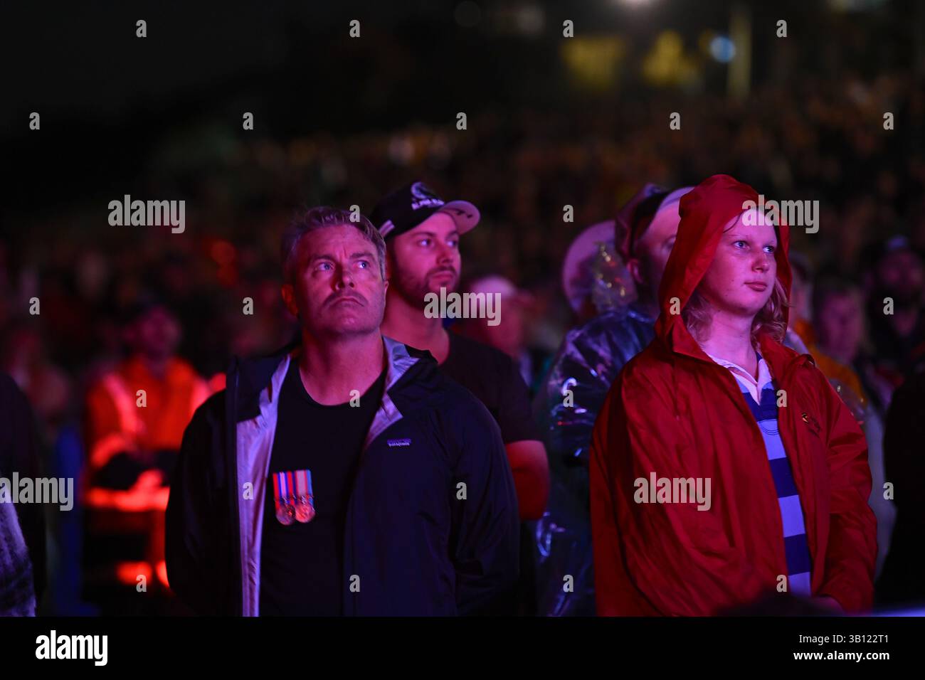 Gold Coast, Australia. 25th Apr, 2025. Attendees gather during Anzac ...