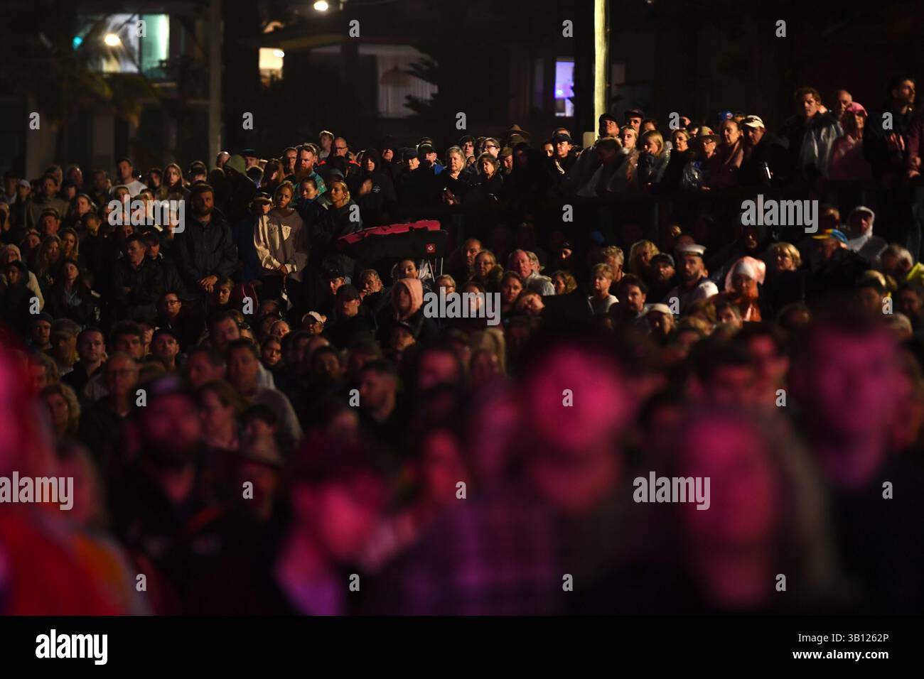 Gold Coast, Australia. 25th Apr, 2025. Attendees gather during Anzac ...