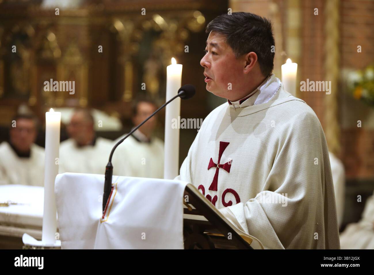 DEN HAAG- Bishop Jan Thoma Limchua, charge d'affair of the nunciature ...