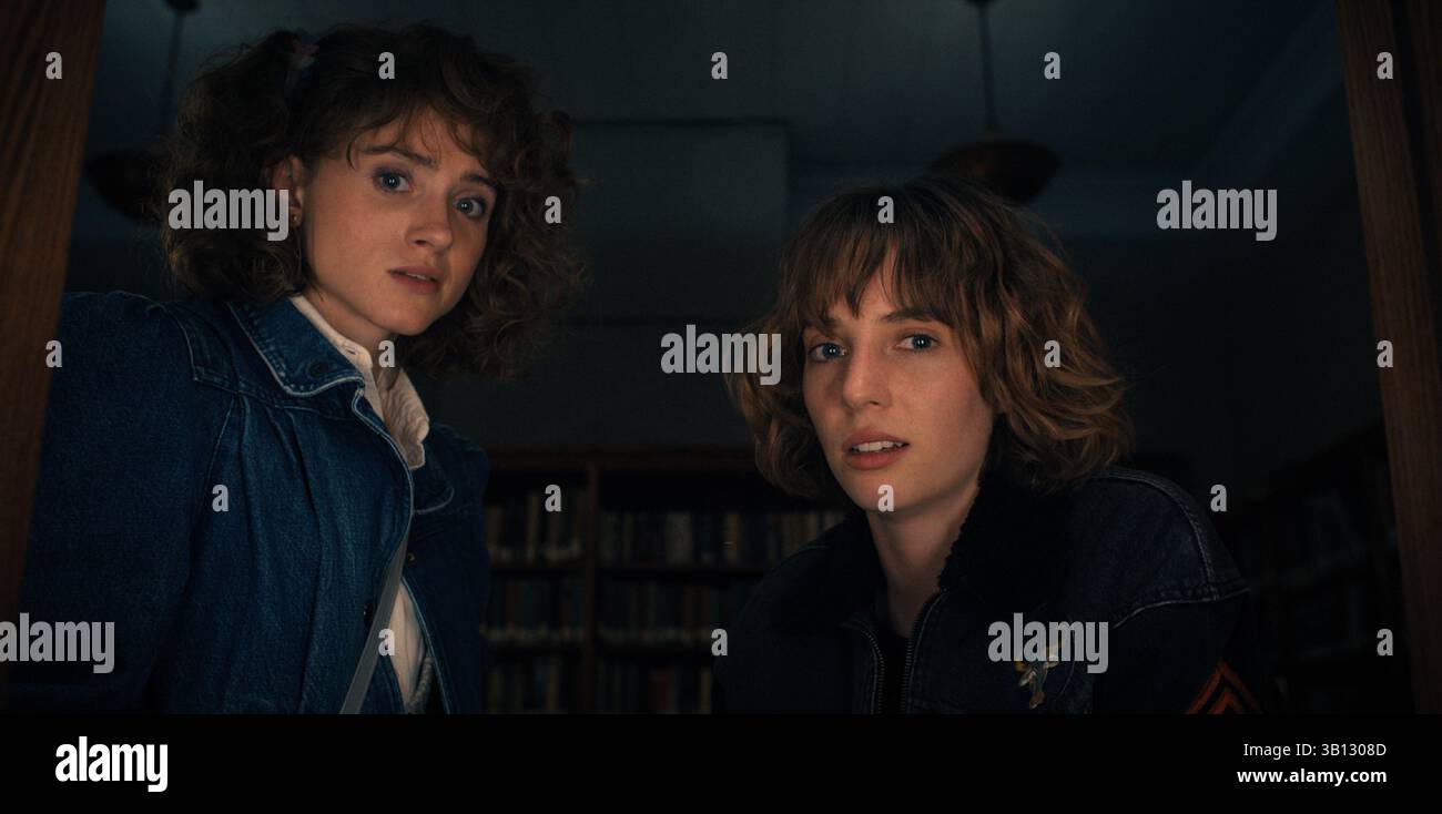 "Stranger Things" Season 4 (2022) (L to R) Natalia Dyer as Nancy ...