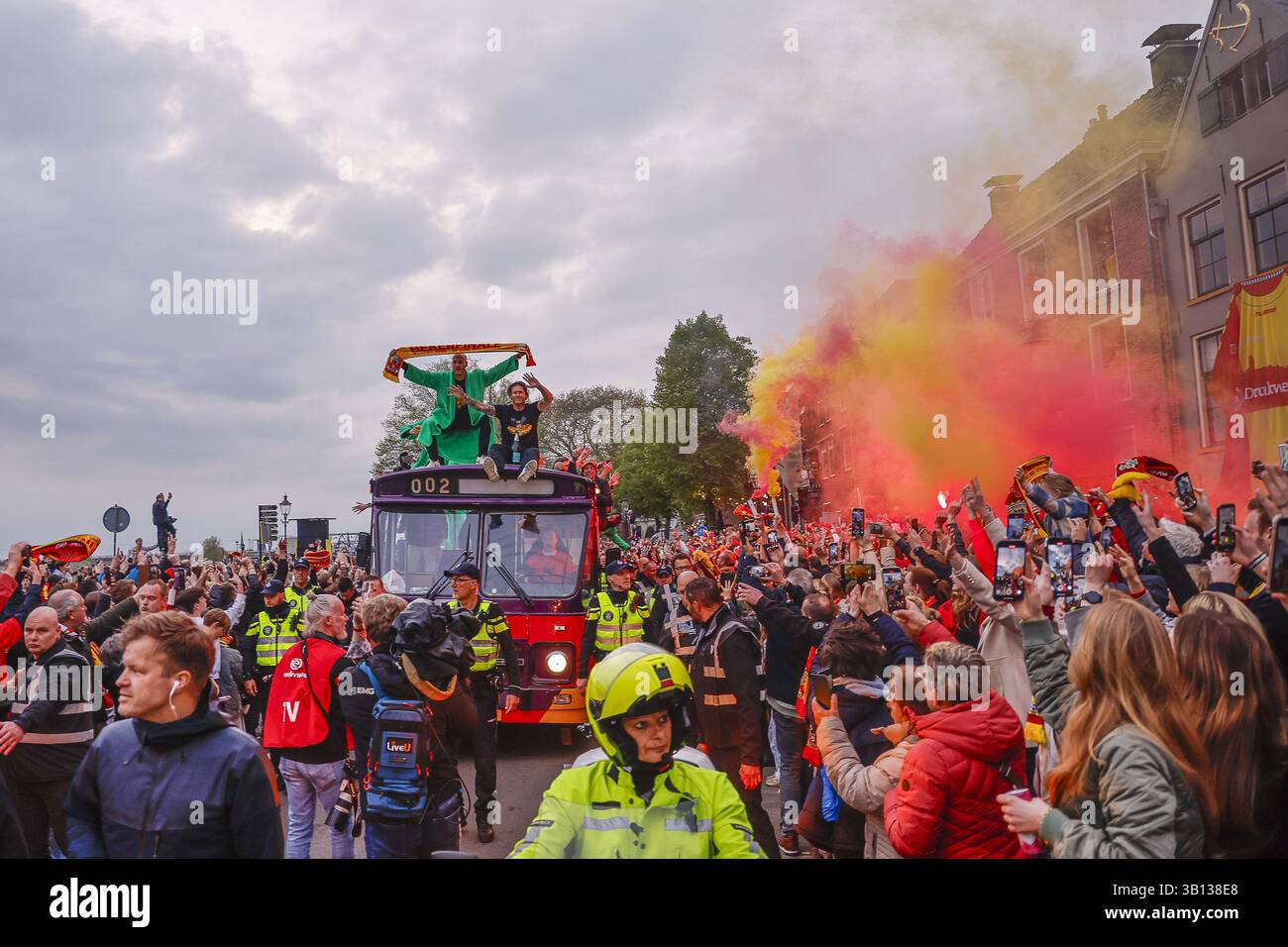 Deventer, Netherlands. 23rd Apr, 2025. DEVENTER, IJsselkade, 23-04-2025 ...