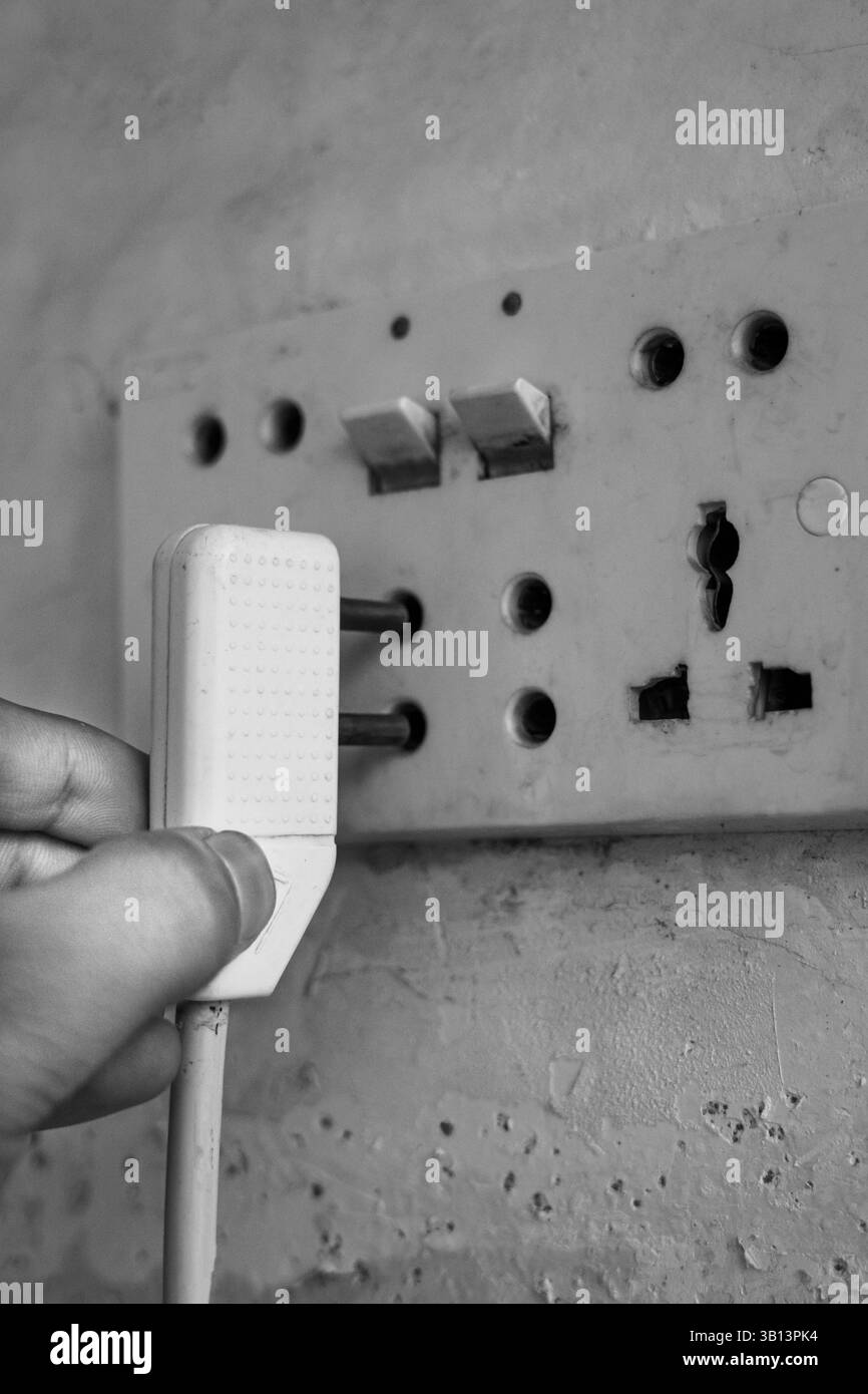 Cable usage Black and White Stock Photos & Images - Alamy