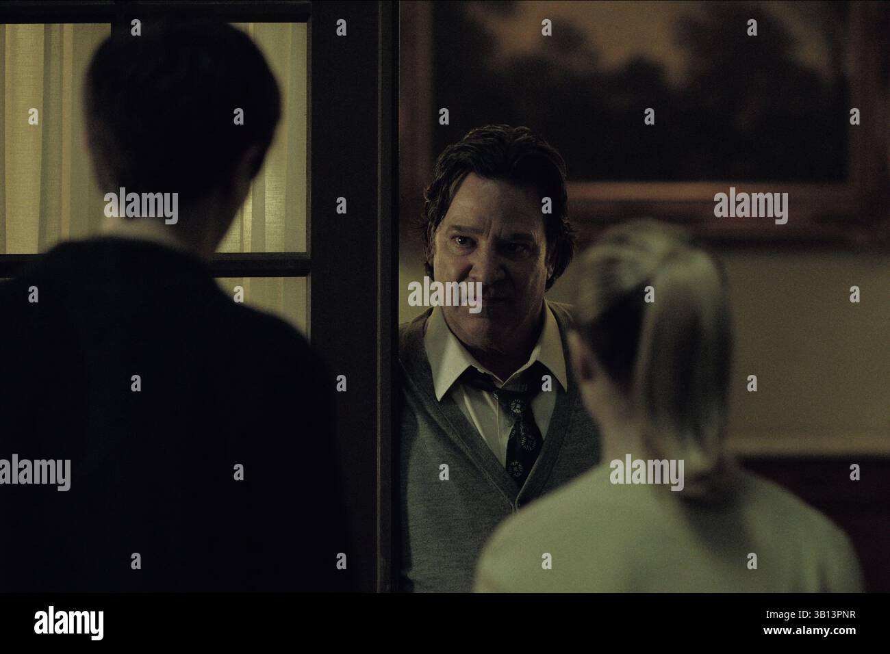 "The Fall of the House of Usher" (2023). (L to R) Graham Verchere as ...